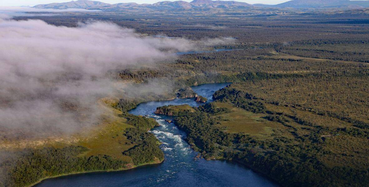Newhalen River Gorge - Rainbow King Lodge Alaska