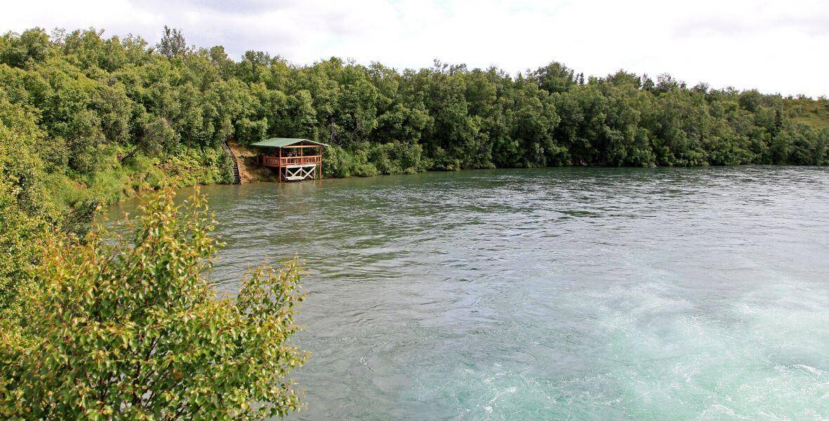 Newhalen River Gorge - Rainbow King Lodge Alaska